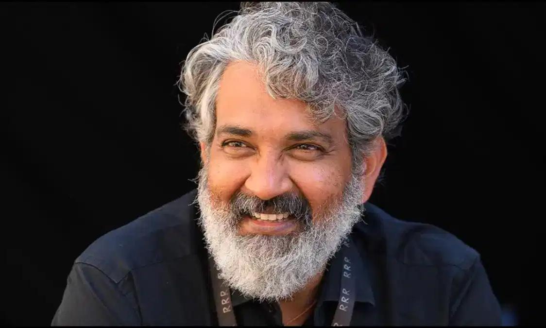రాజ‌మౌళి క్లారిటీ ఇచ్చేస్తే పోలే! | Rajamouli Breaks His Own Formula ...
