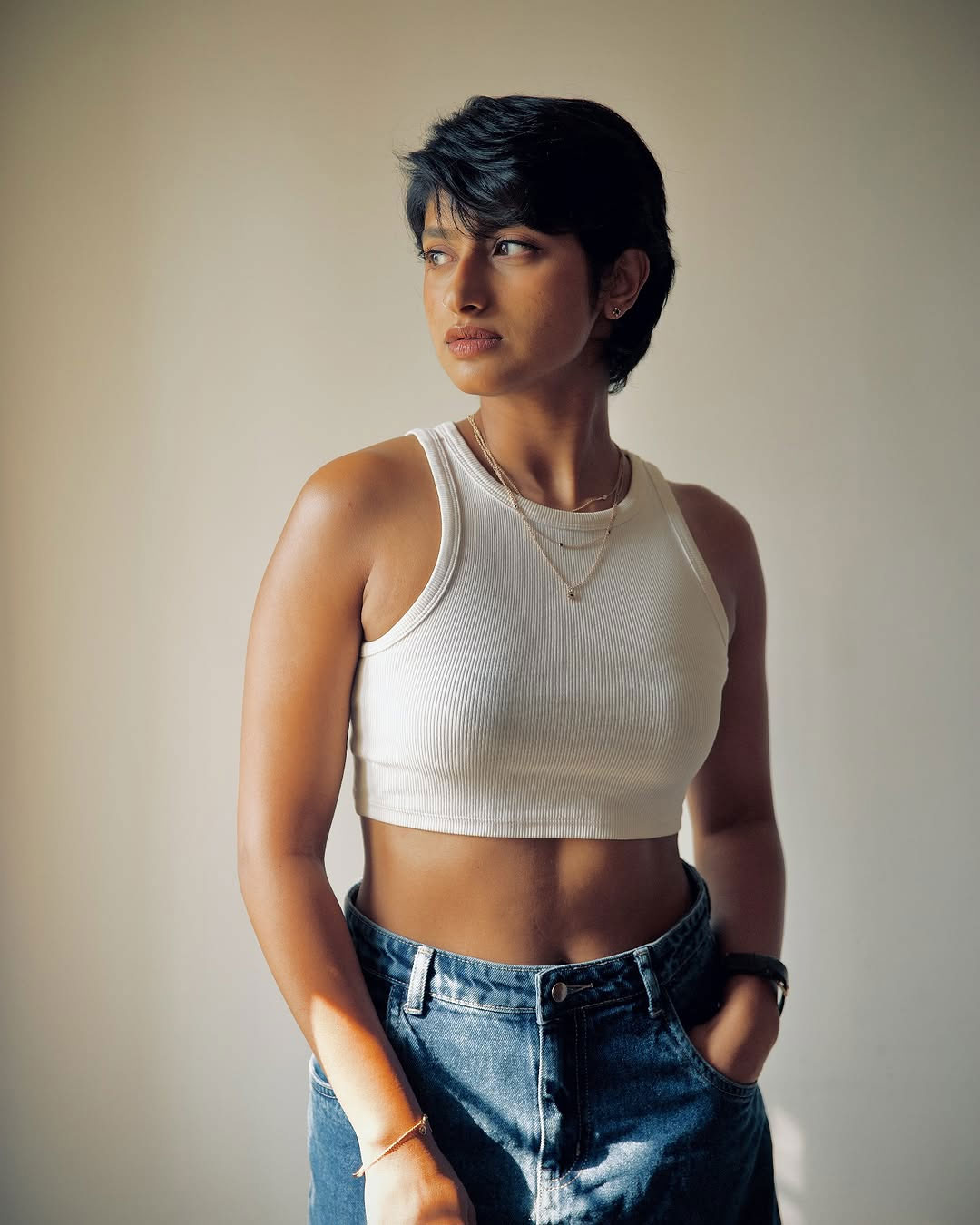 Leya Mammen's Graceful White Top Look | Leya Mammen's Graceful White ...