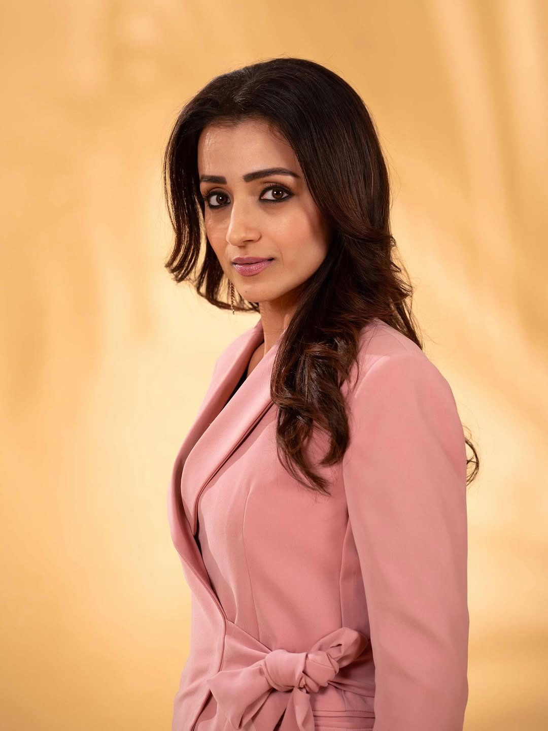 Trisha Krishnan's Classy Look in Pink | Trisha Krishnan’s Classy Look ...