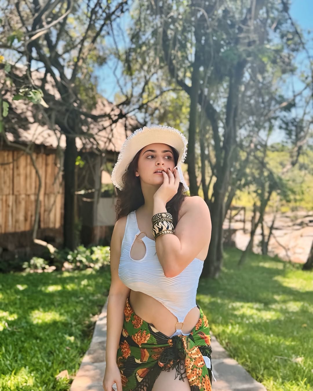 Shivaleeka Oberoi’s Tropical Dress Look Is Pure Style Inspiration | Shivaleeka Oberoi’s Tropical ...