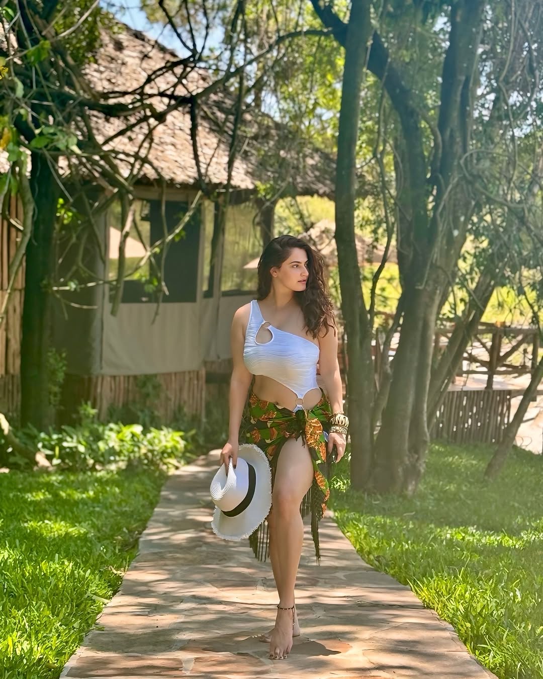 Shivaleeka Oberoi’s Tropical Dress Look Is Pure Style Inspiration | Shivaleeka Oberoi’s Tropical ...