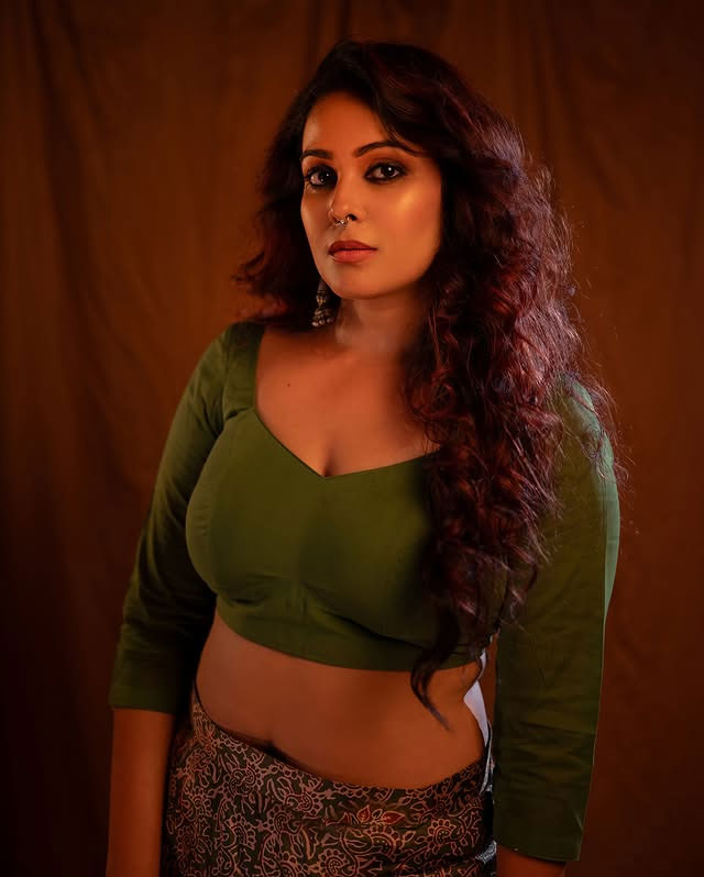 Chandini Tamilarasan looks graceful in new photos | Chandini Tamilarasan looks graceful in new ...