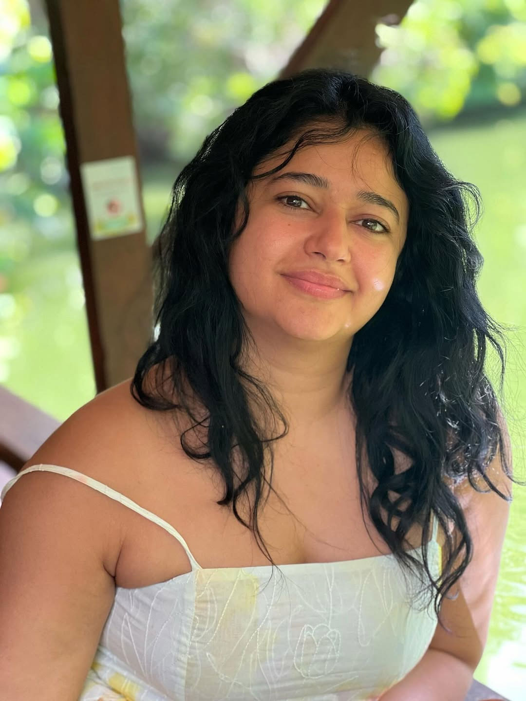 Poonam Bajwa Spreads Sunday Cheer with Her Latest Pic | Poonam Bajwa ...