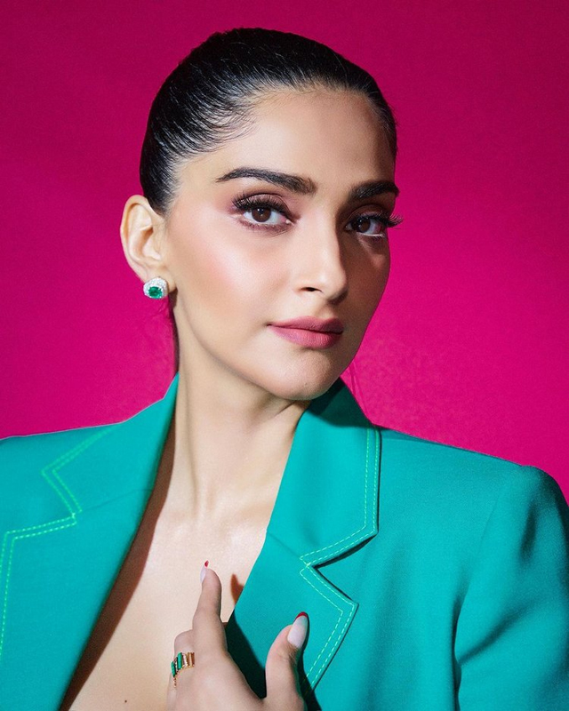 Sonam Kapoor's Fabulous Flair Shines Amaze