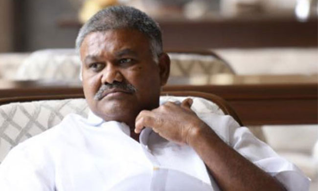 కేతిరెడ్డి ఎంట్రీ.. పోలీసుల‌కు ప‌నే.. ! | Tadipatri Politics Heats Up ...