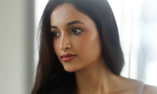 అందాల భామ అంత డిమాండ్ చేయదట..! | Srinidhi Shetty: Talent Over Remuneration