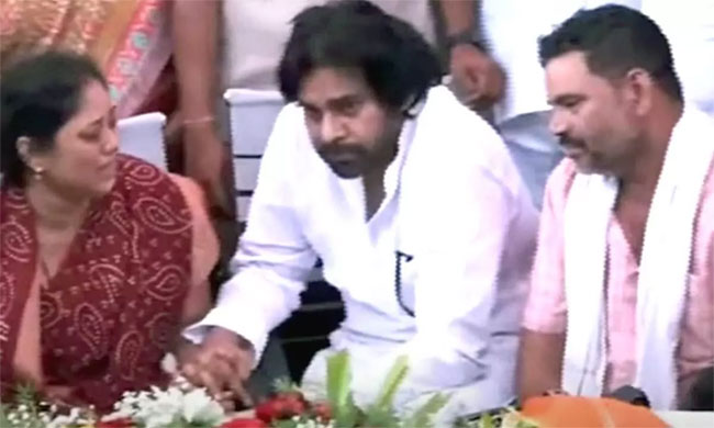 మురళీనాయక్ కుటుంబానికి అండగా పవన్ కళ్యాణ్.. రూ.50 లక్షల సాయం | Pawan ...