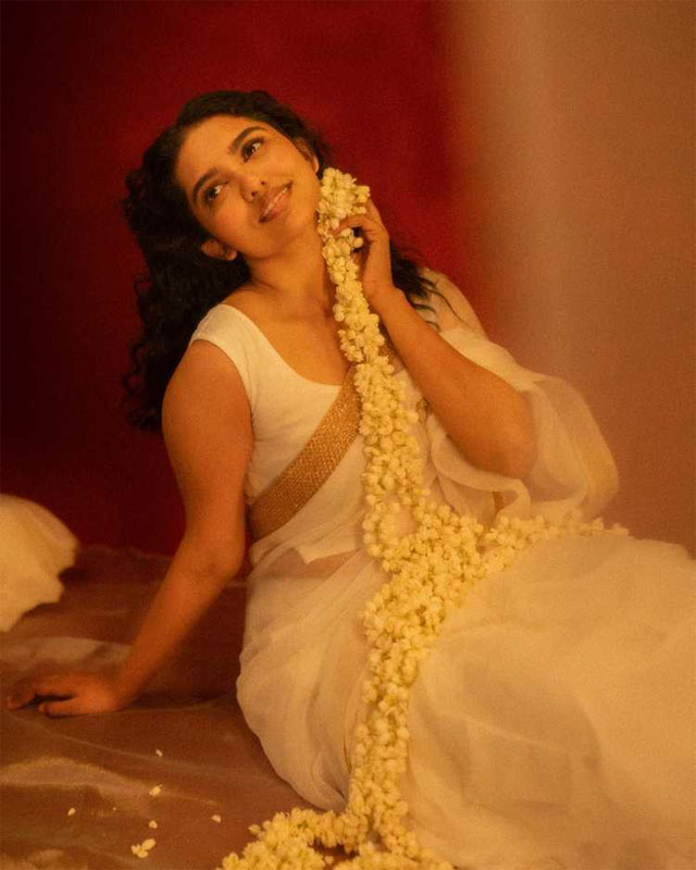 Mamitha Baiju’s Have Everyone Falling in Love | Mamitha Baiju’s Have ...