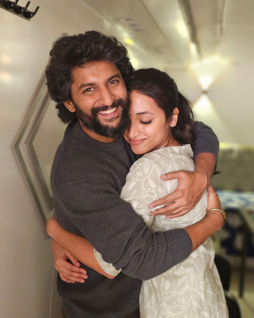 Srinidhi Shetty Shares Emotional Hug with Nani | Srinidhi Shetty Shares Emotional Hug with Nani