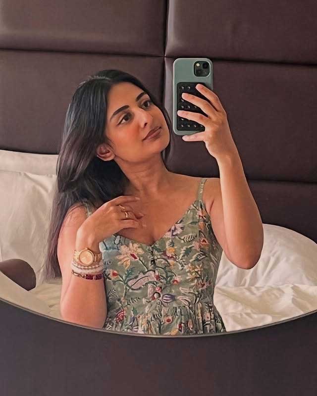 Radiant Reflections: Esther Anil's Mirror Magic