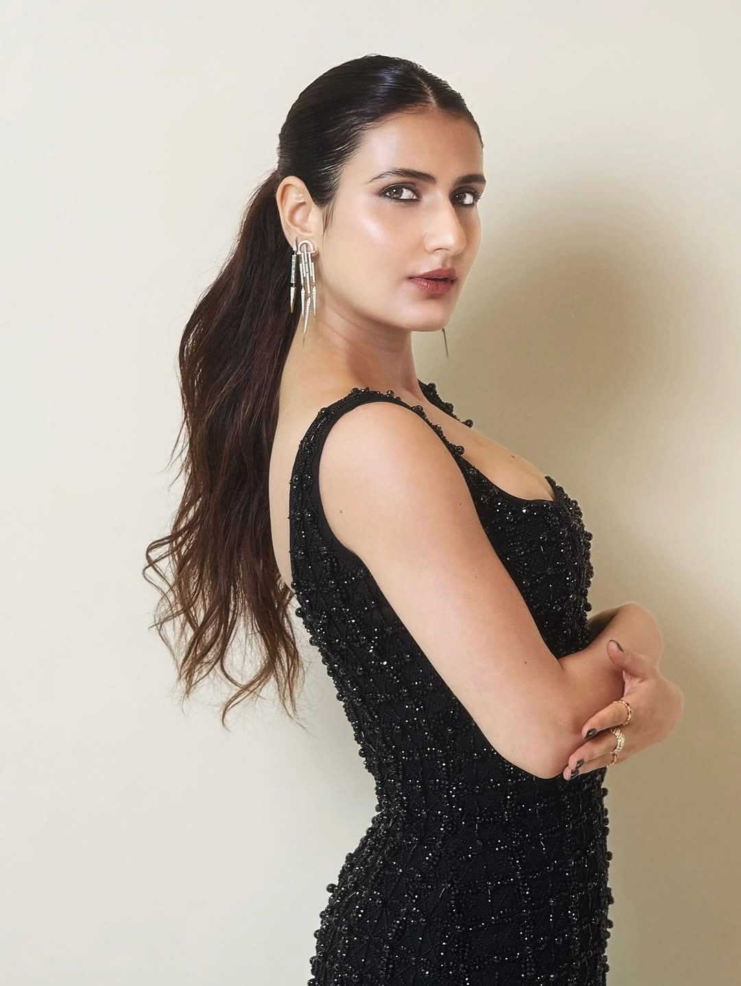 Fatima Sana Shaikh Captures a Quiet Moment in Style | Fatima Sana ...