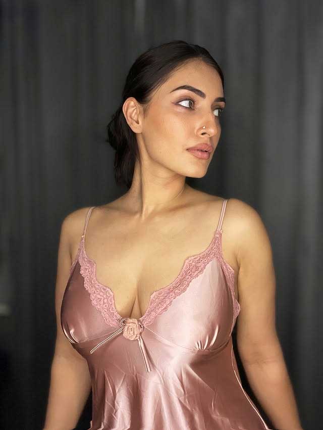 Shivangi Verma Looks Graceful in Her Subtle Glam Look