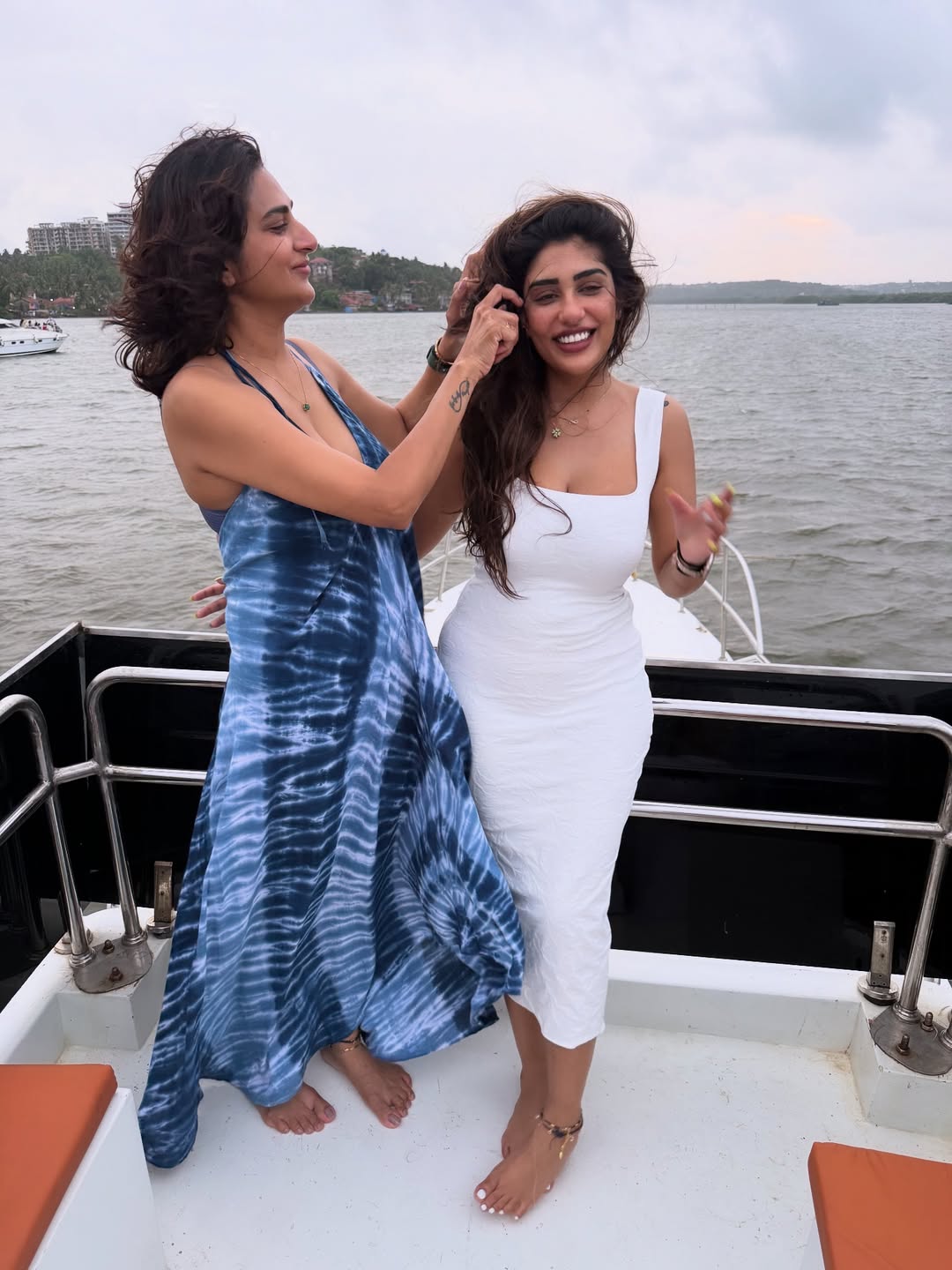 Supritha and Surekha Vani Share Happy Moment | Supritha and Surekha ...