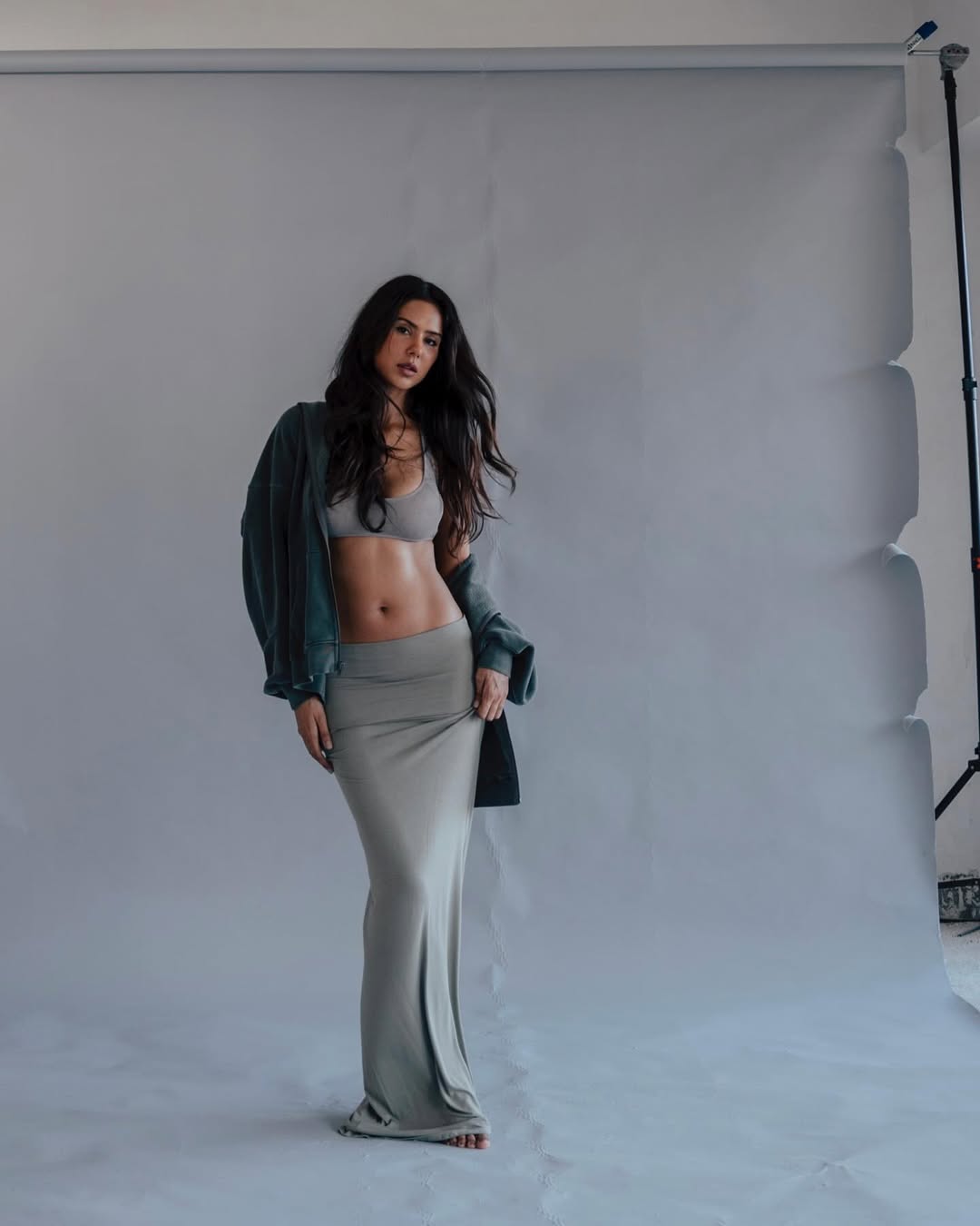Sonam Bajwa Sets Instagram on Fire with Her Glam Look | Sonam Bajwa Sets Instagram on Fire with ...