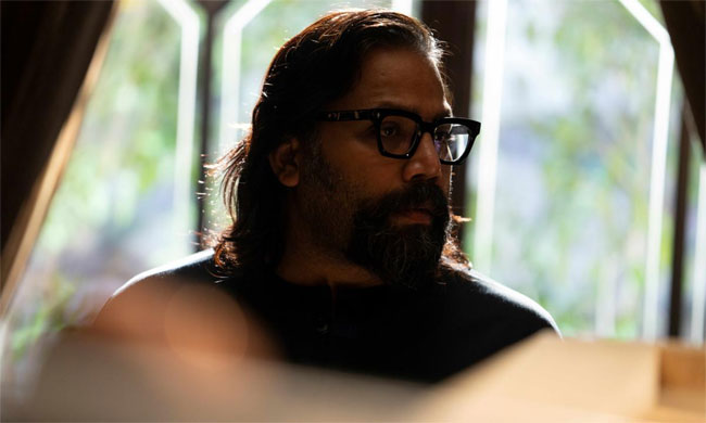 Lucifer x alastor comic arrived took the donation and I