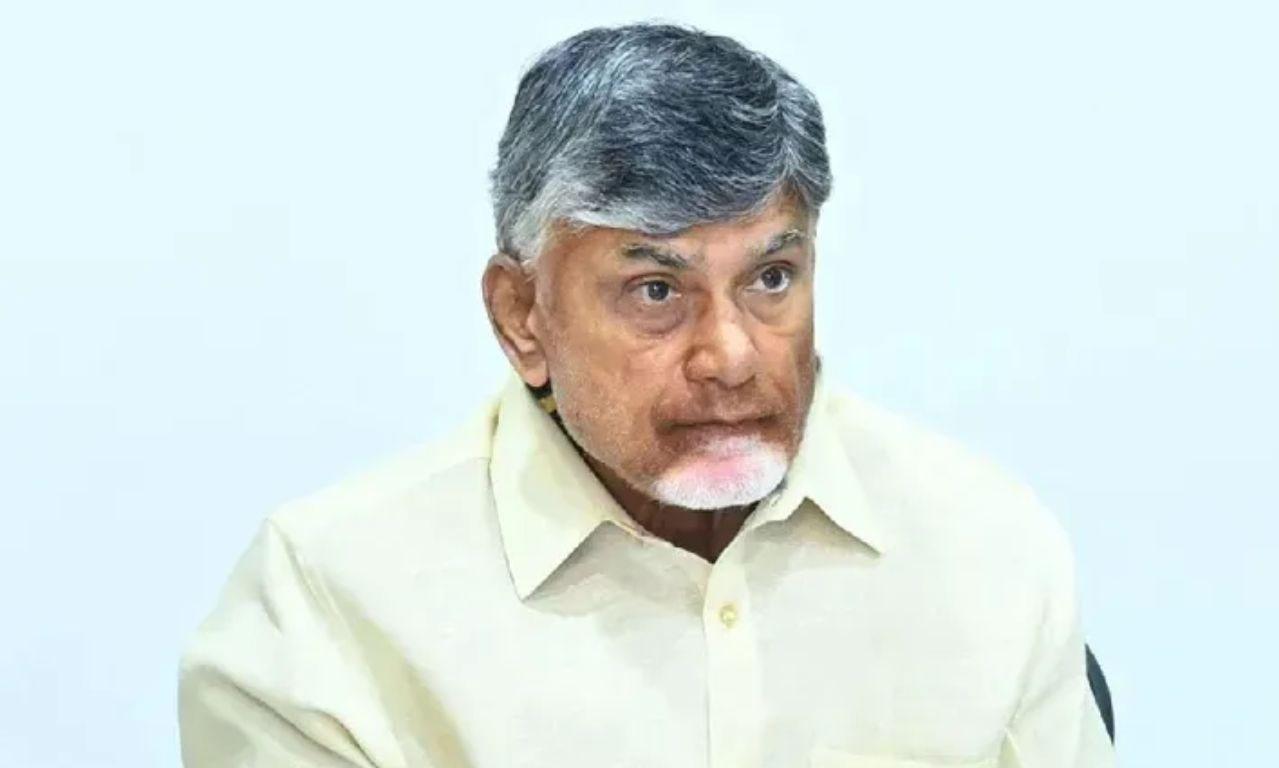 మ‌నోళ్లే అయినా.. చంద్ర‌బాబుకు ఇబ్బందే ..! | New Central Rule Puts AP ...