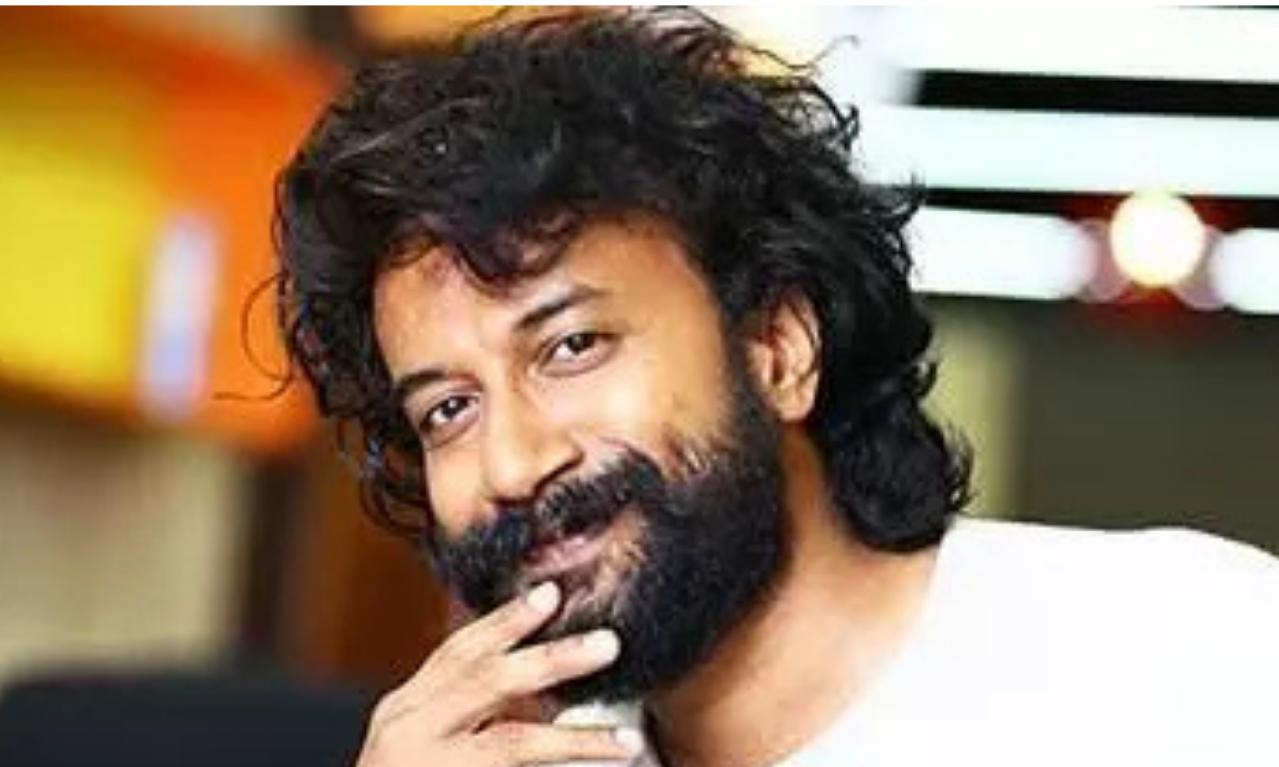 పగలు షూటింగ్.. రాత్రిళ్లు సాఫ్ట్వేర్ ఉద్యగం.. ఈ హీరో కష్టం చూసారా ...