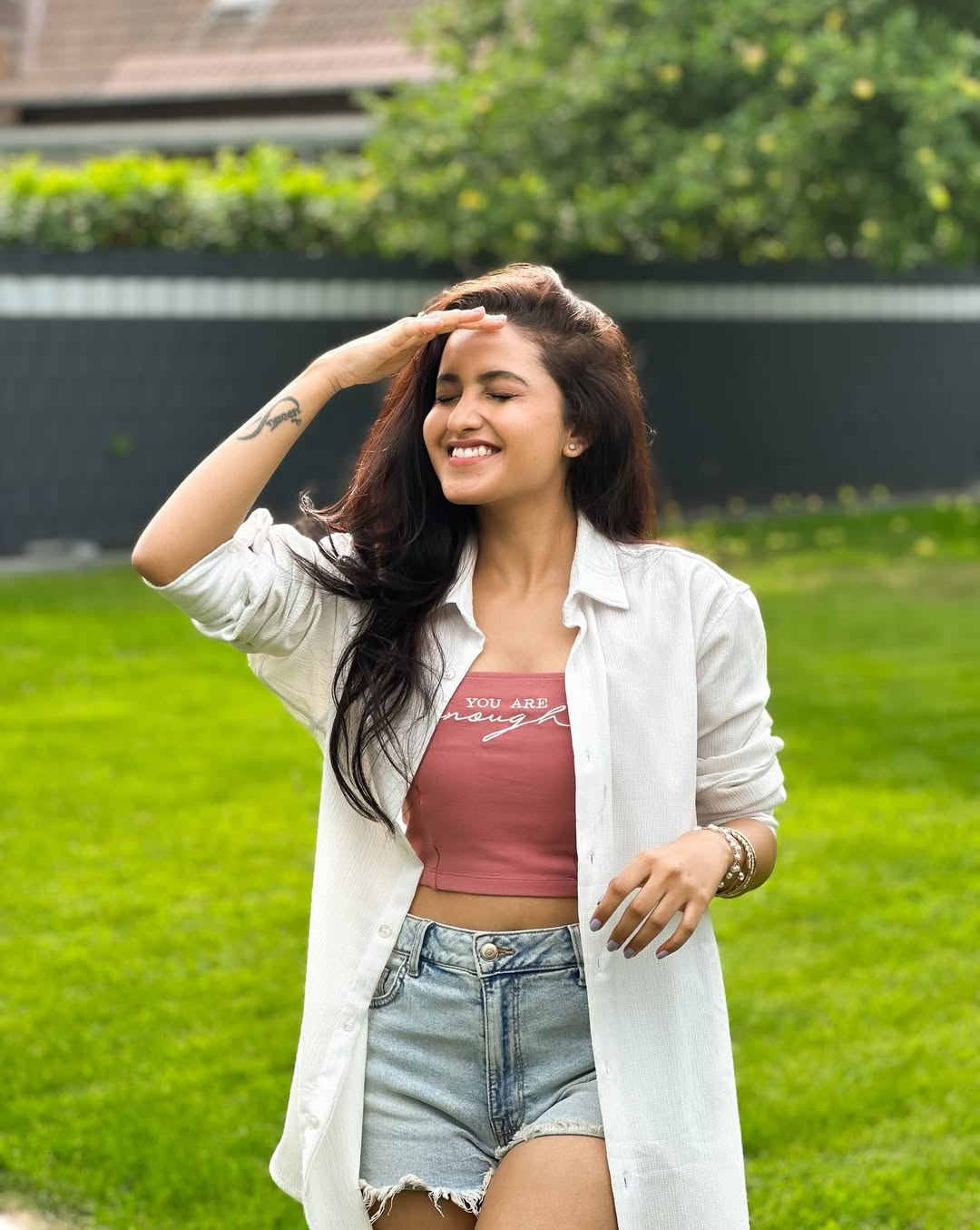 Deepika Pilli Glows in Sunshine Therapy Moments | Deepika Pilli Glows in Sunshine Therapy Moments