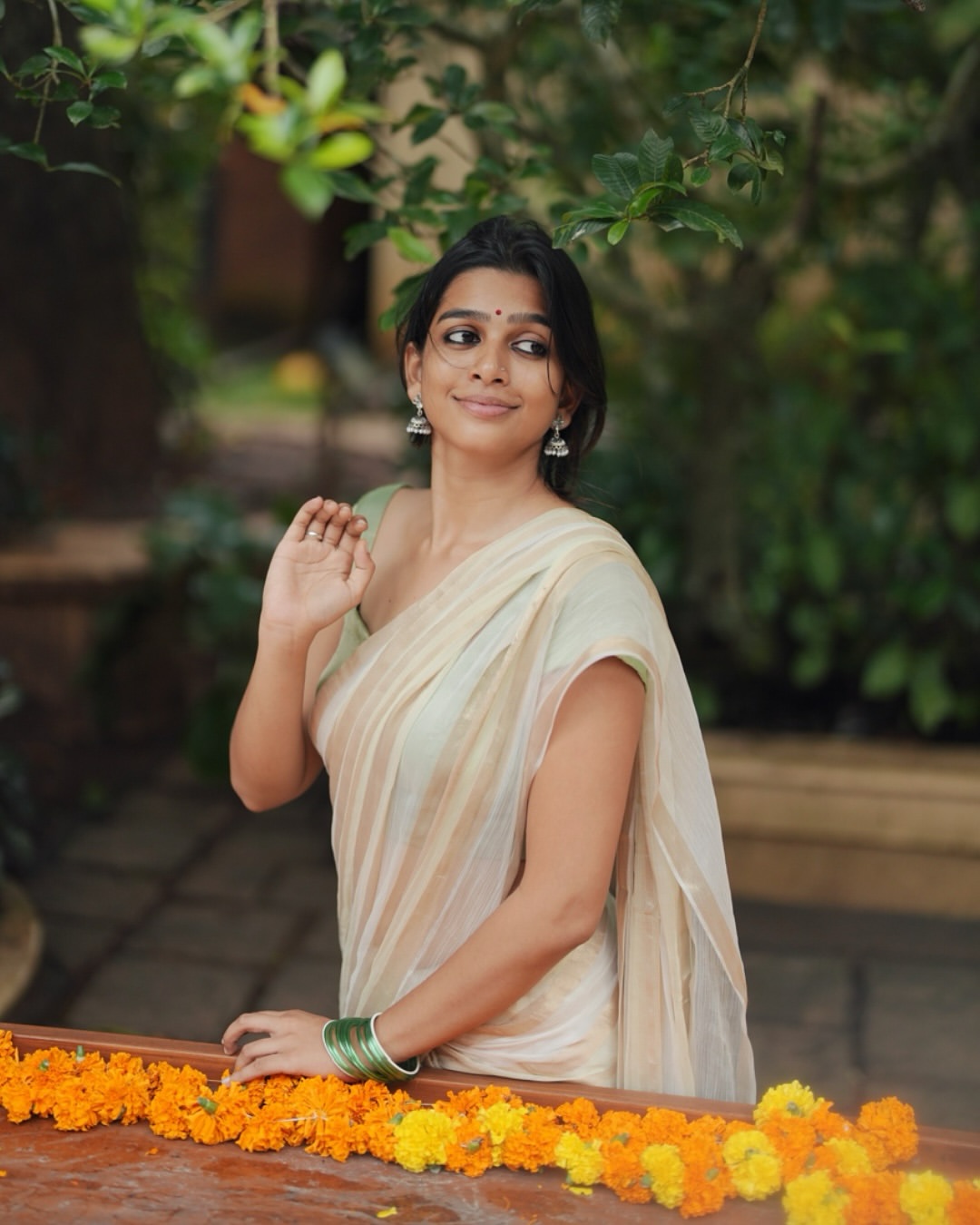 Ananthika Sanilkumar shines in a classic saree look