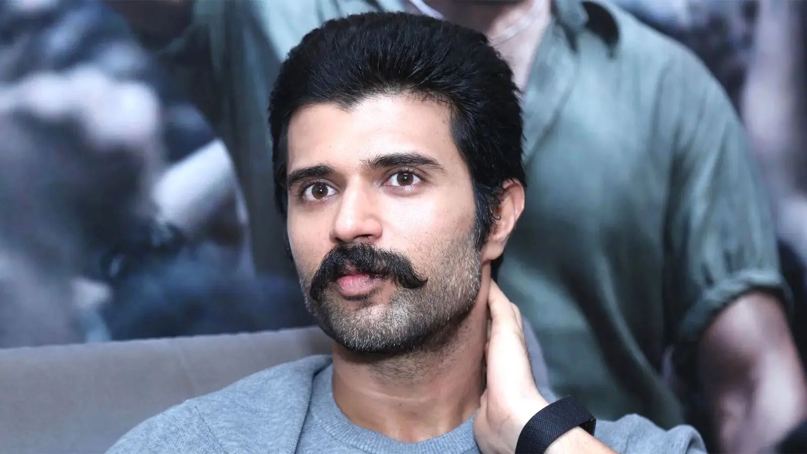 విజయ్.. ఆ మూవీ పని మొదలుపెట్టేది అప్పుడేనా? | Vijay Deverakonda Gears ...