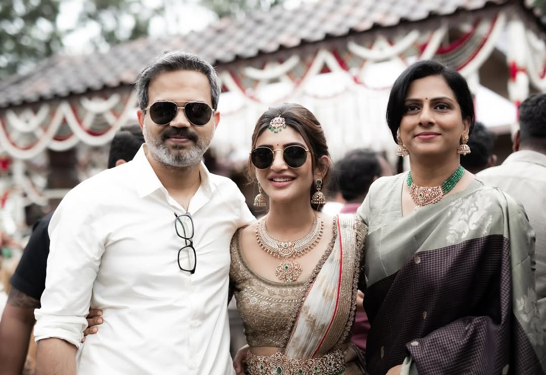 Sreeleela and Prashanth Neel Shines in Traditional Look at Bhuvan Gowda ...