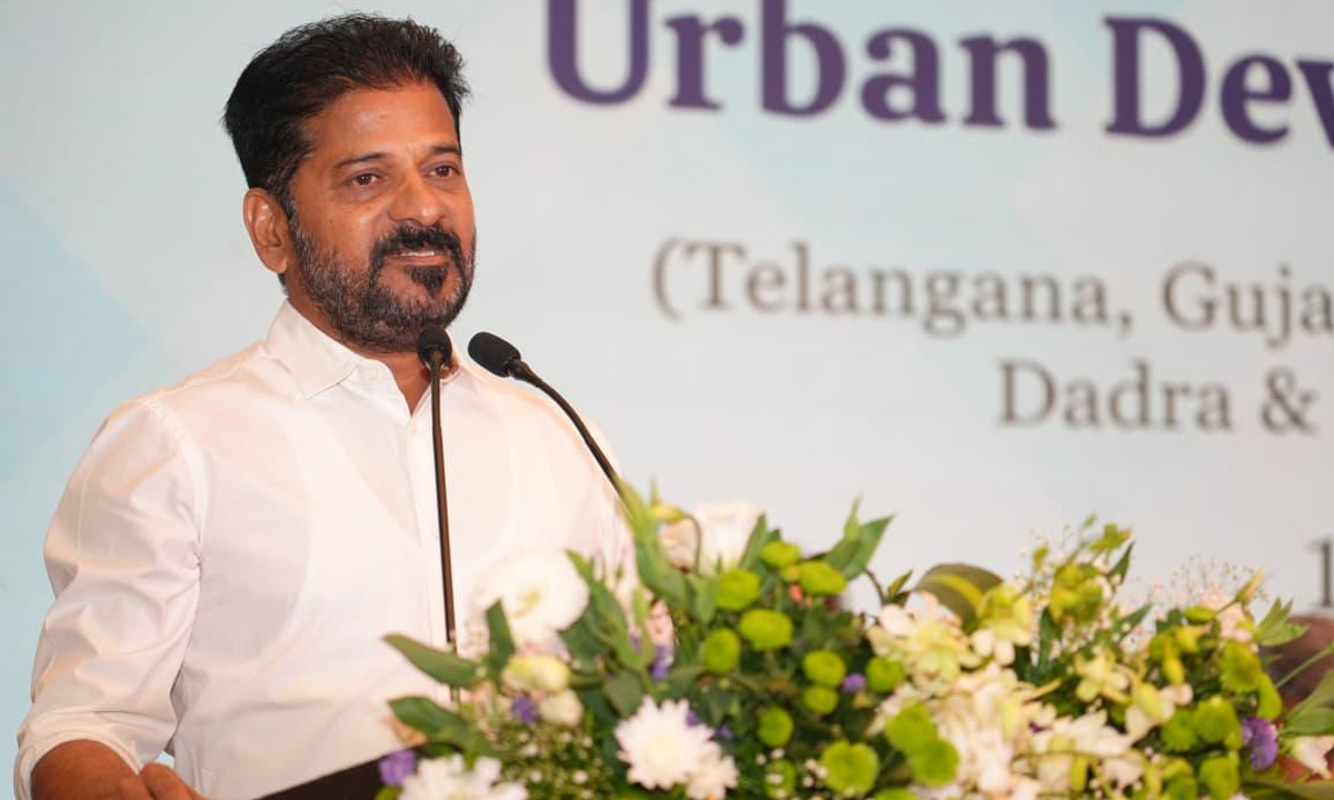 కలెక్టర్ ను అన్న ఆ ఒక్కమాటతో మనసు దోచిన రేవంత్ | Revanth Reddy’s Love ...