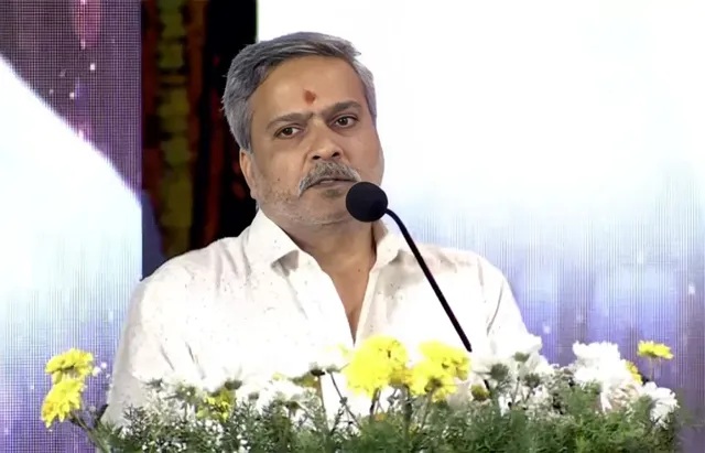 విగ్రహావిష్కరణల వేళ రాజకీయాల ప్రస్తావన తెచ్చిన ఎస్పీ బాలు కుమారుడు | sp ...