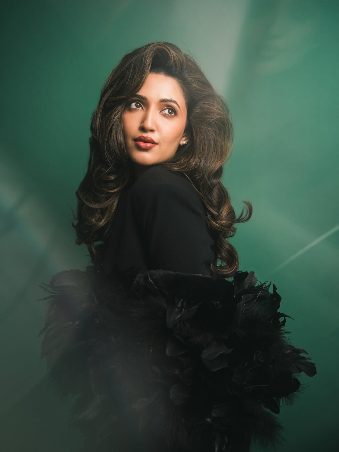 Neha Shetty Dazzles in Dramatic Black Skirt This Holiday Season | Neha ...