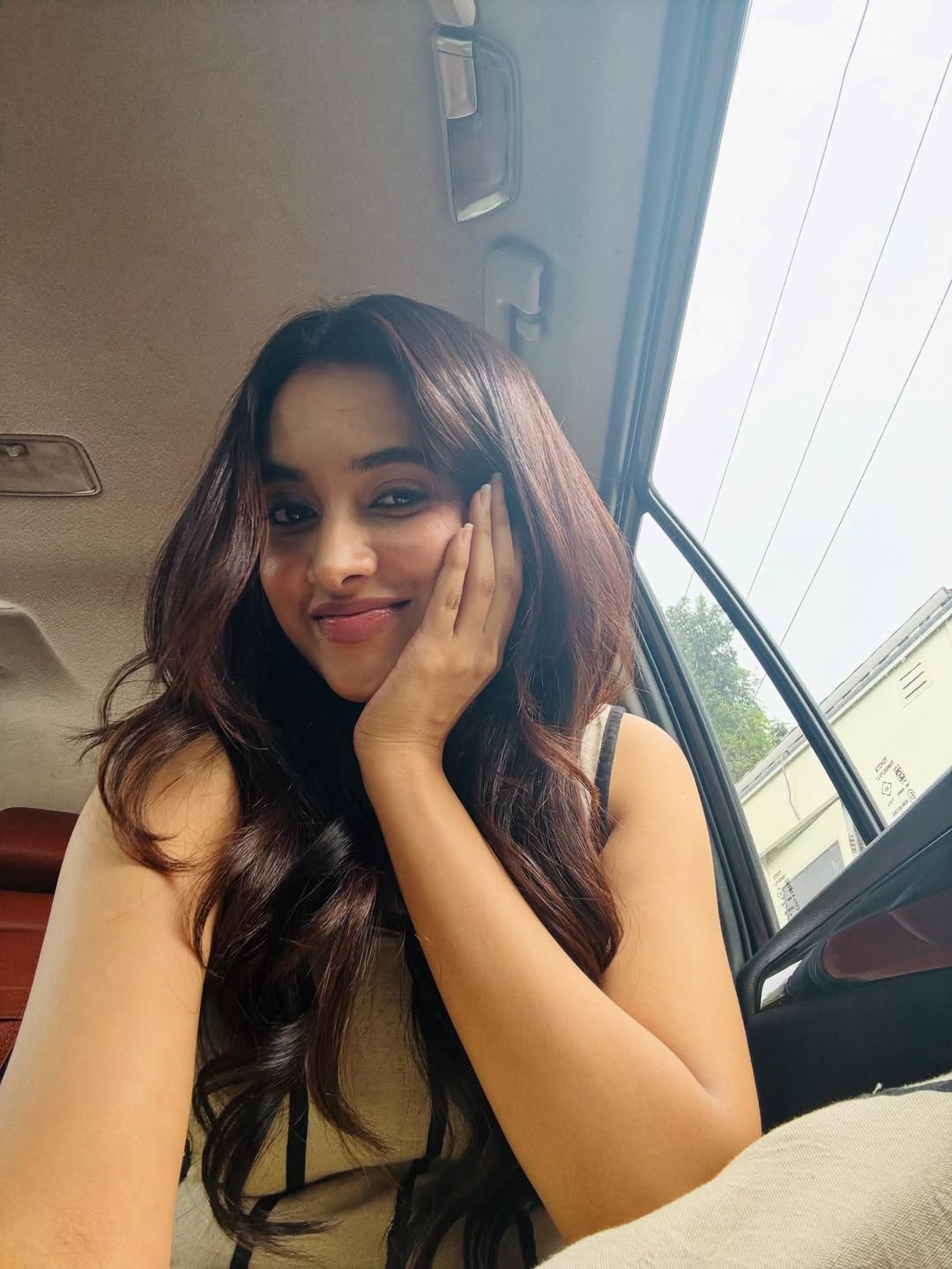 Priyanka Arul Mohan Effortless Elegance and Exciting 2025 Ventures ...