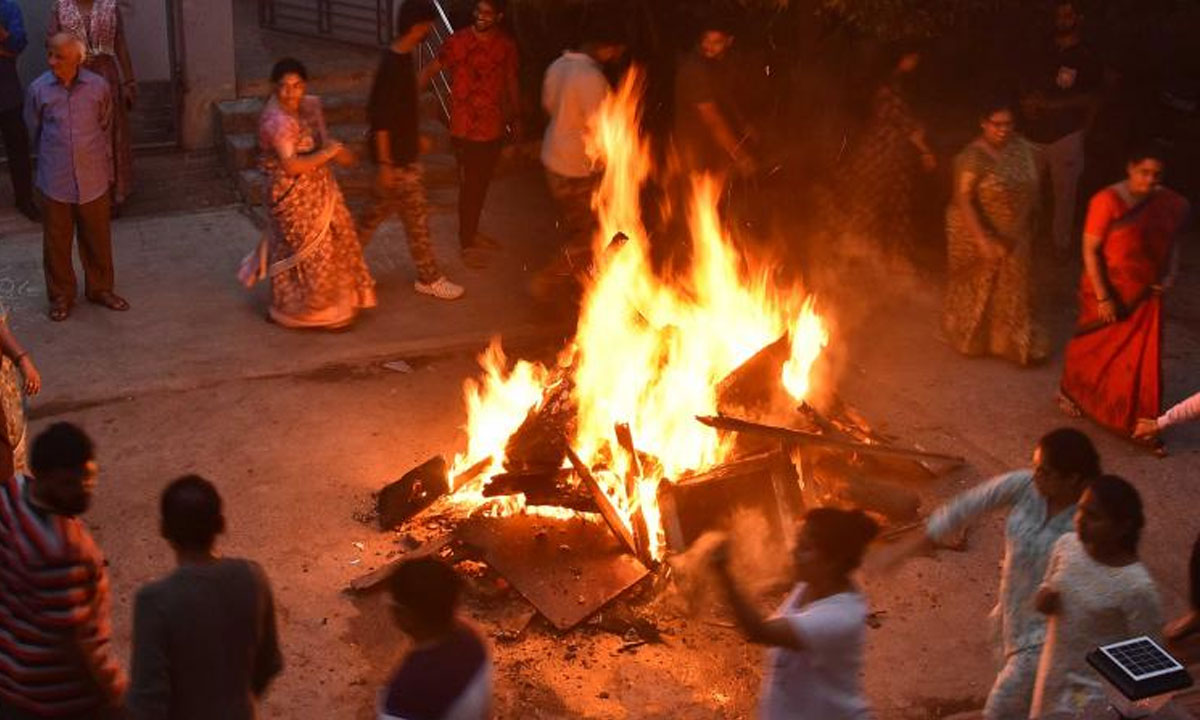 సంక్రాంతి స్పెషల్: భోగిపండ్లు పోయడం వెనుక ఆంతర్యం ఏమిటంటే? | Bhogi ...