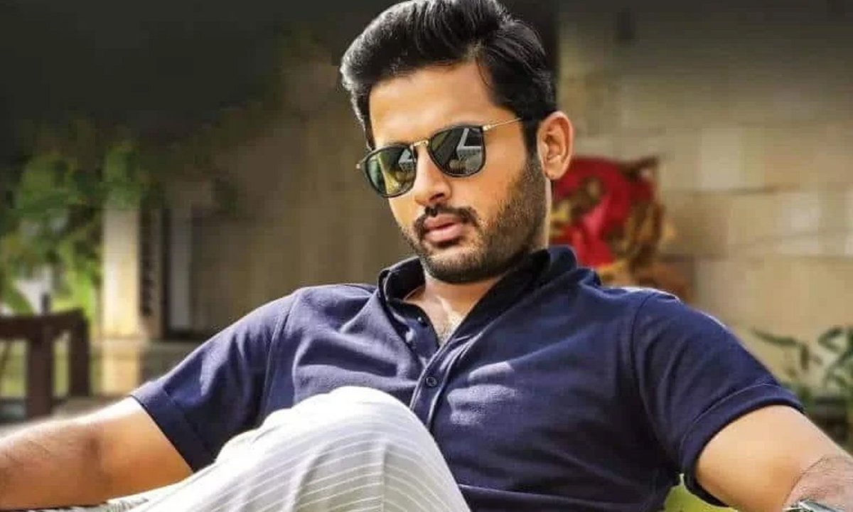 నితిన్ ఆ క్రేజీ డైరెక్ట‌ర్‌ని అయినా ఫైన‌ల్ చేసుకుంటాడా? | Nithin's ...