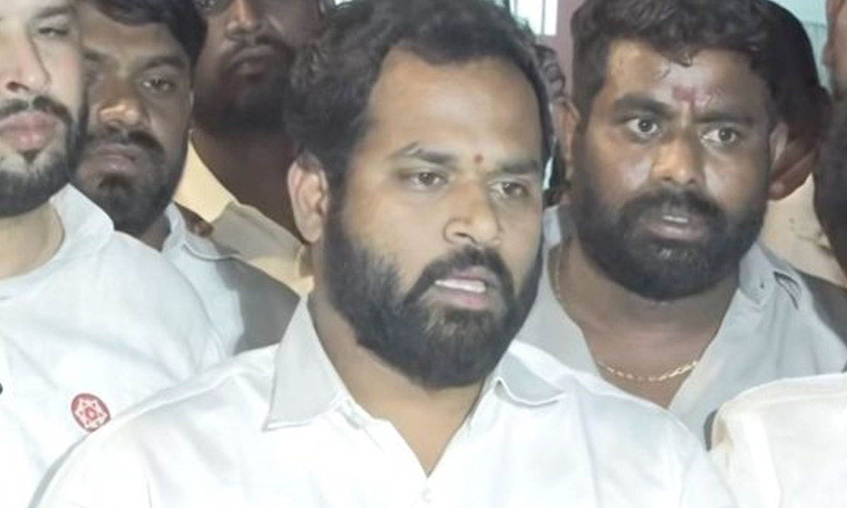 ఇది నా వ్య‌క్తిగ‌తం: నోరు విప్పిన అర‌వ శ్రీధ‌ర్‌ | Jana Sena MLA Arava ...