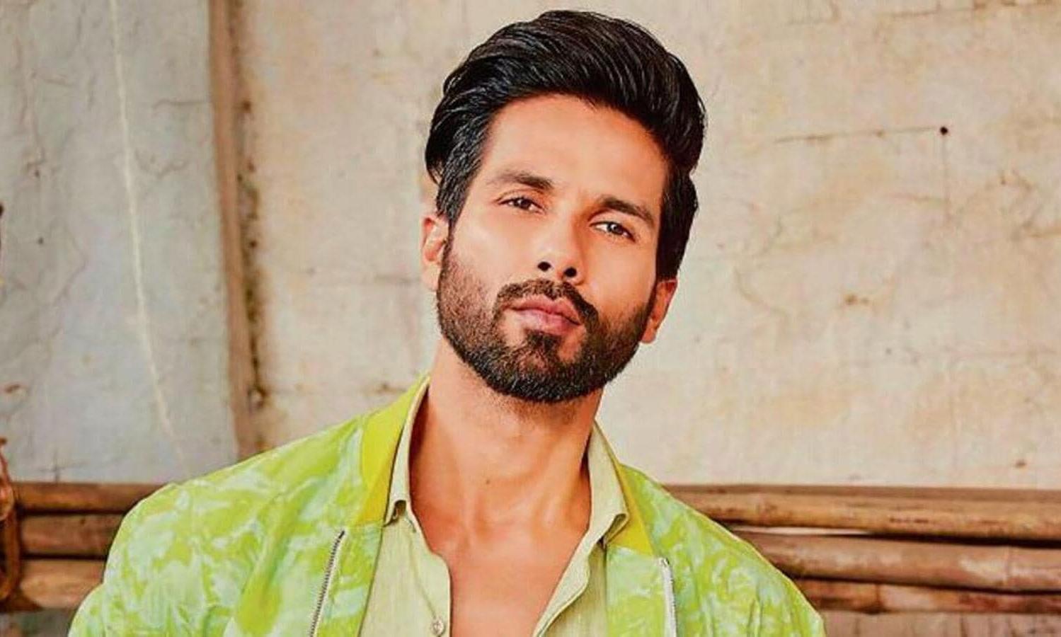 భార్య చెప్పడం వల్లే 'అర్జున్‌ రెడ్డి'గా మారాడట! | Shahid Kapoor About ...