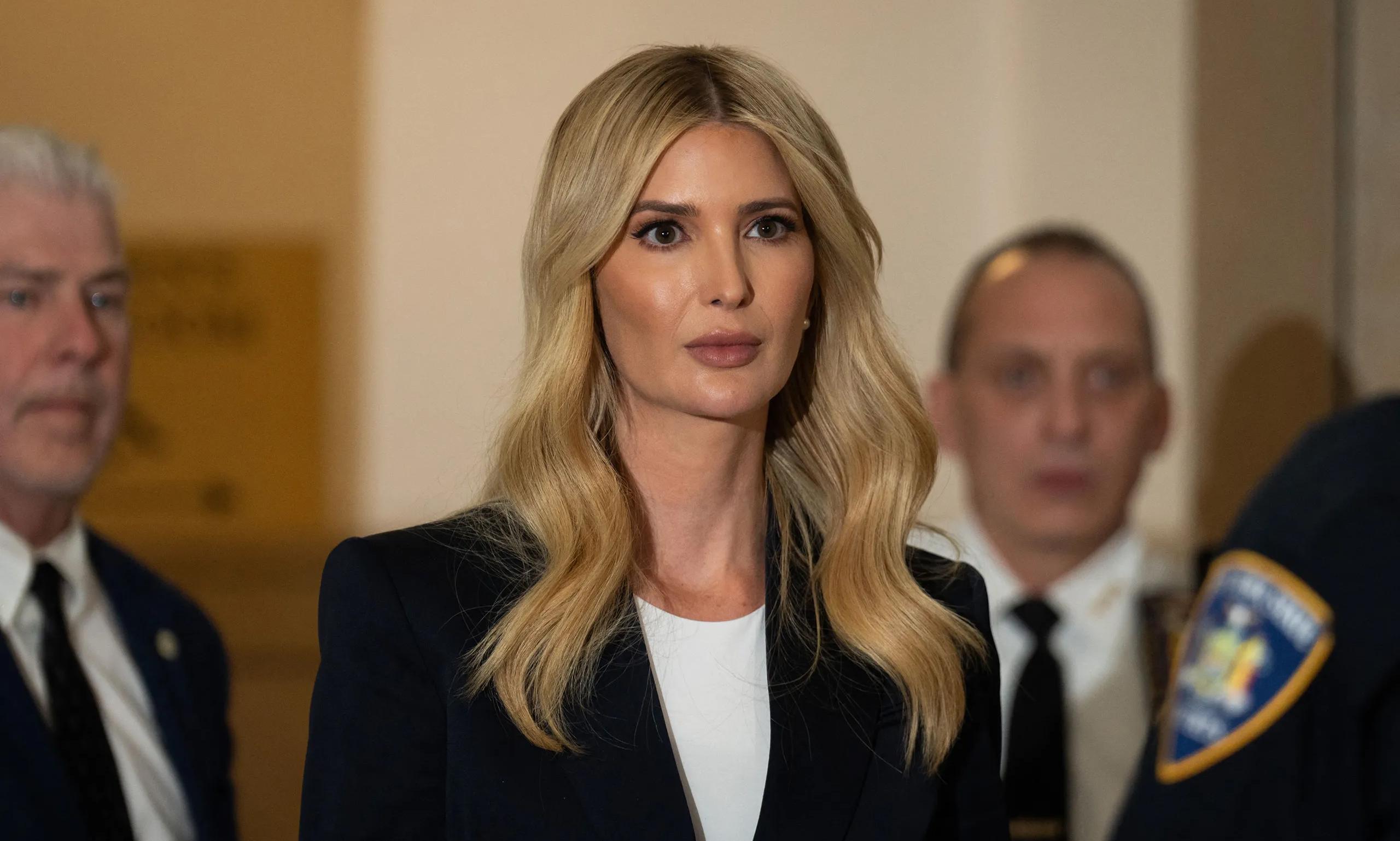 తండ్రికి భిన్నంగా కోర్టులో బిహేవ్ చేసిన ఇవాంకా | Ivanka behaved ...