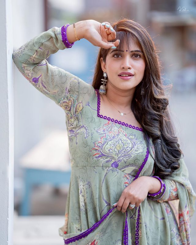 Stunning Snaps of Sravanthi's Latest Look | Stunning Snaps of Sravanthi ...