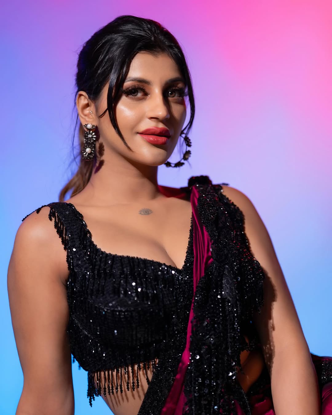 Yashika Anand’s fashion picks are just AWE | Yashika Anand’s fashion ...