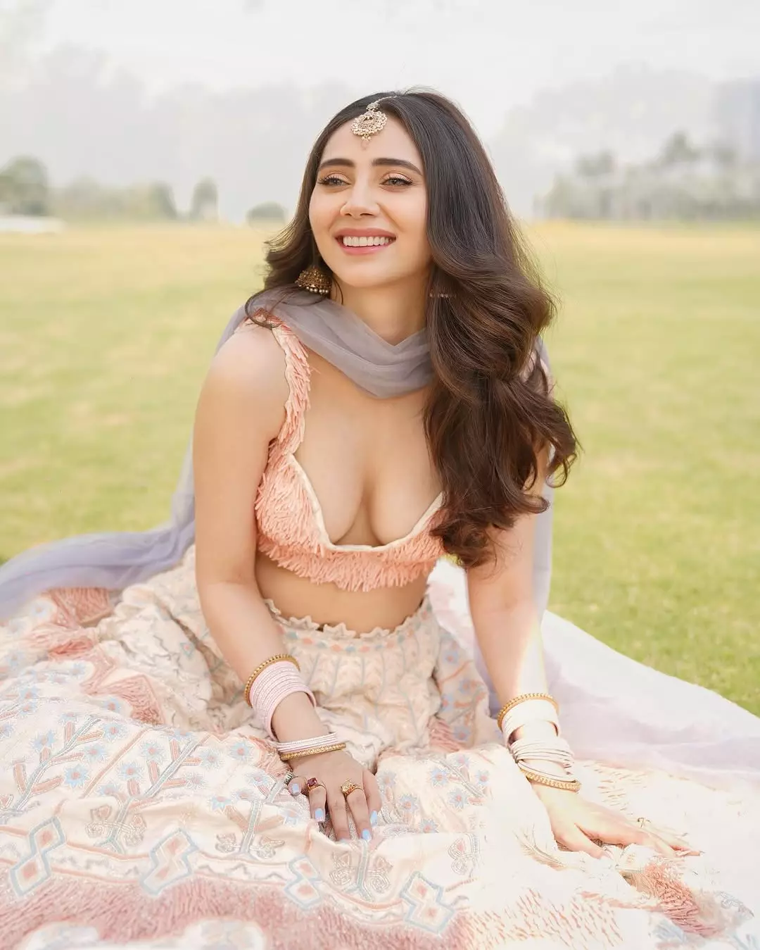 Zahrah S Khan Outshines Everyone in This Dazzling Wear | Zahrah S Khan Outshines Everyone in ...