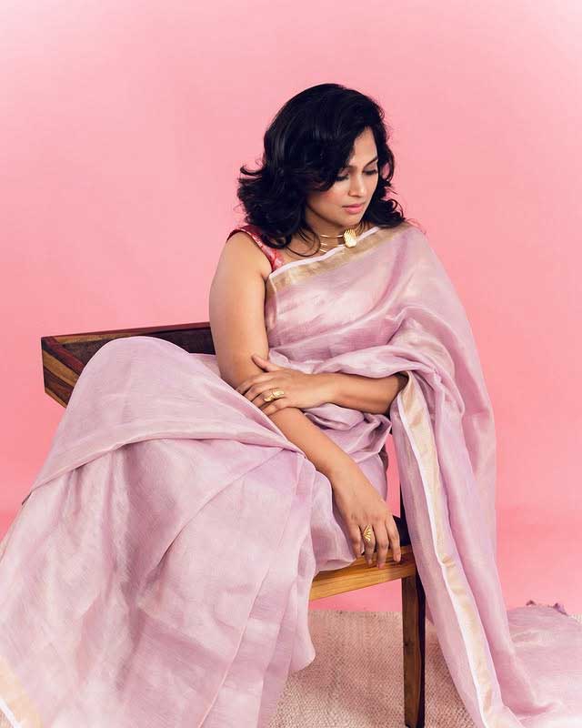 Ramya Pandian Dazzles in a Gorgeous Pink Saree