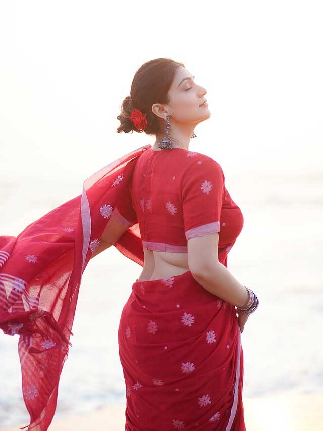 Aditi Gautam's Ethereal Beauty in Dreamy Red Saree