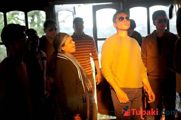 Cheliyaa Movie New Photos