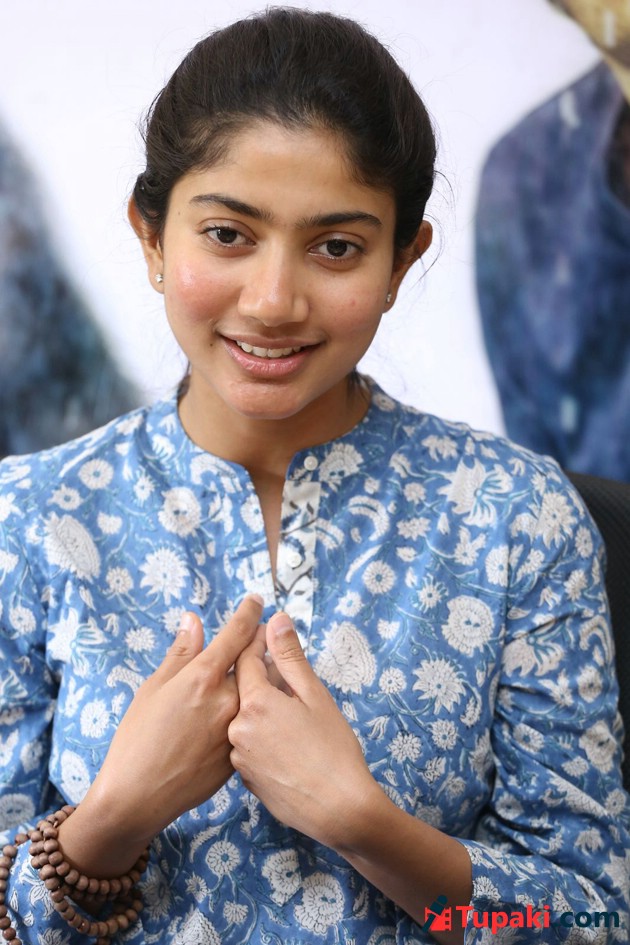 Sai Pallavi Fidaa Interview Photos - Photogallery - Page 16