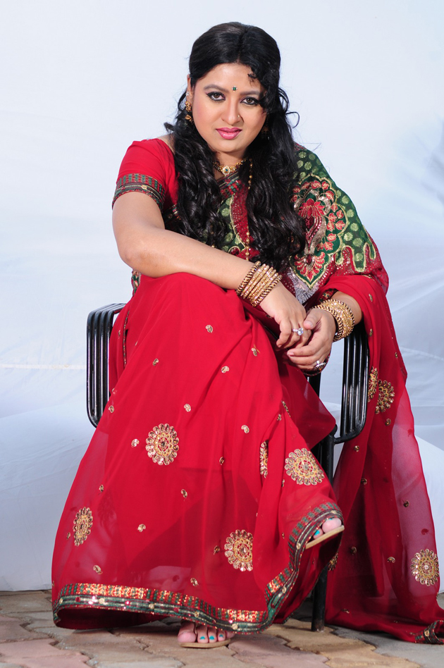 Red Mirchi Movie Stills