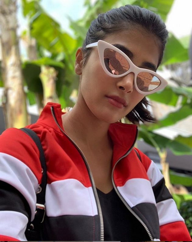 Pooja Hegde Insta Pics