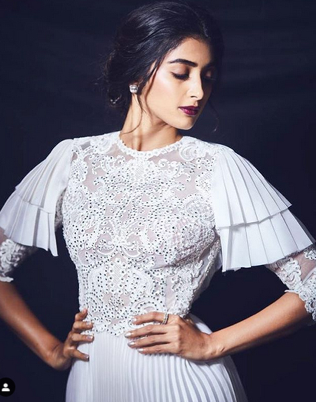 Pooja Hegde Insta Pics