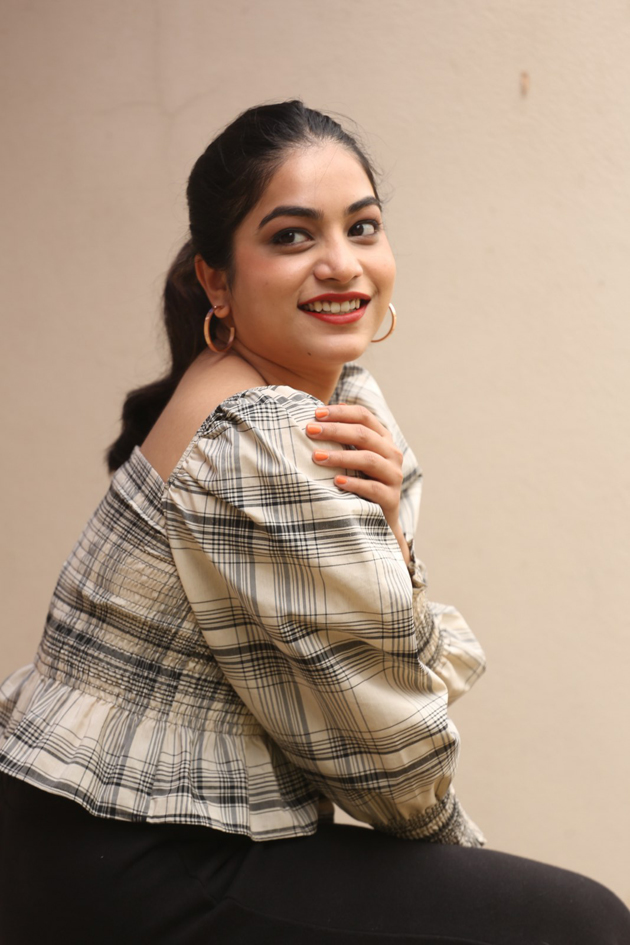 Punarnavi Bhupalam Latest Pics
