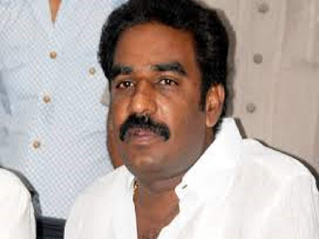 ఆరోగ్యశ్రీలో కులగజ్జి.. వైసీపీ ఎమ్మెల్యే హాట్ కామెంట్స్