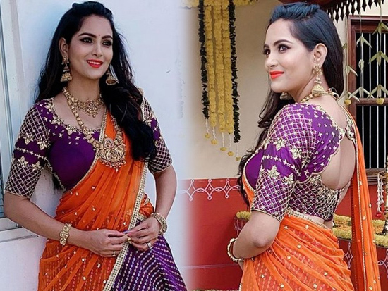 Himaja Looking Beautiful In Traditional Wear