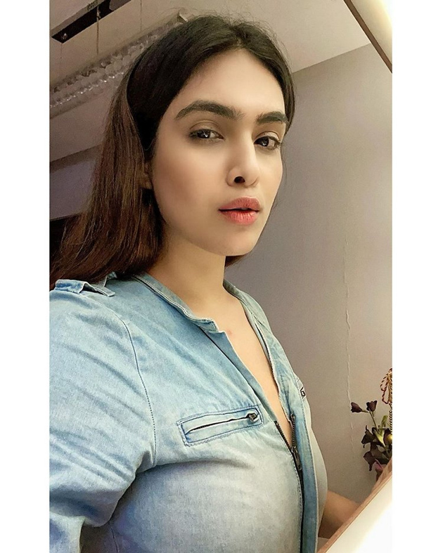 Neha Malik New Photo Shoot