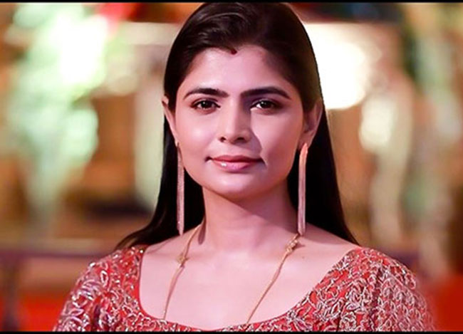 Chinmayi Being Called Filthy Names On Social Media!