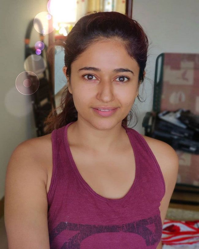 Poonam Bajwa Insta Photos - Photogallery - Page 1